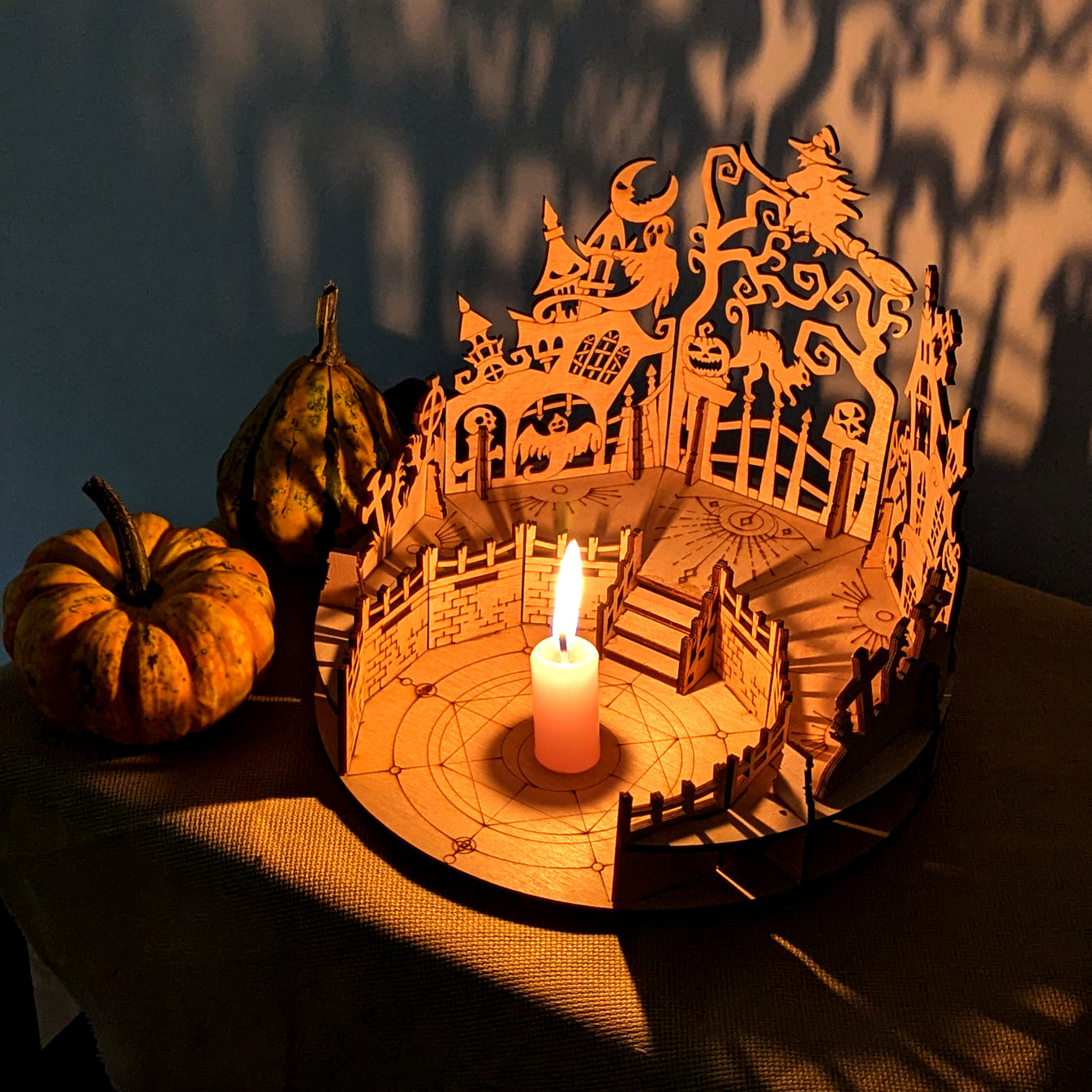 Halloween Scene - Laser Cut File, SVG plan of Shadow Lamp with Witch ...